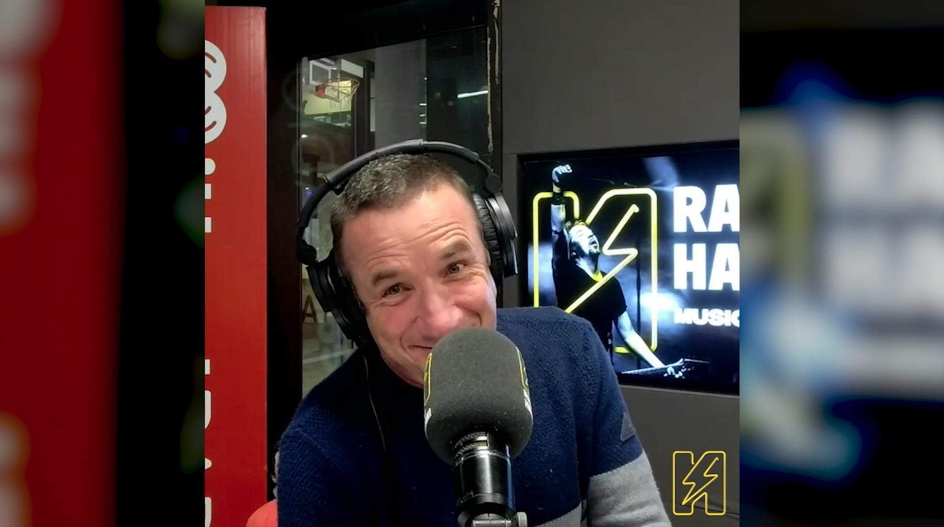 Jason Hoyte really needs to stop talking off air...